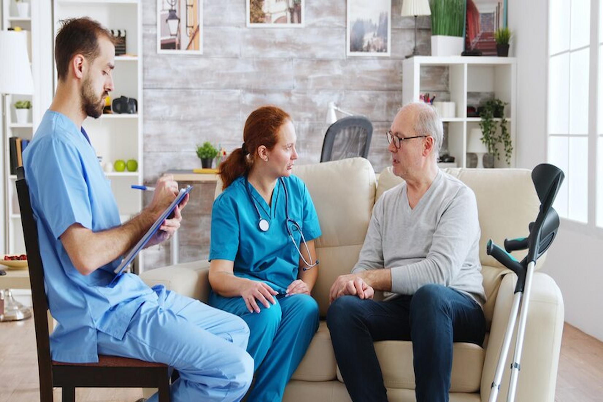 How Care Homes are Adapting to Aging in Place Trends